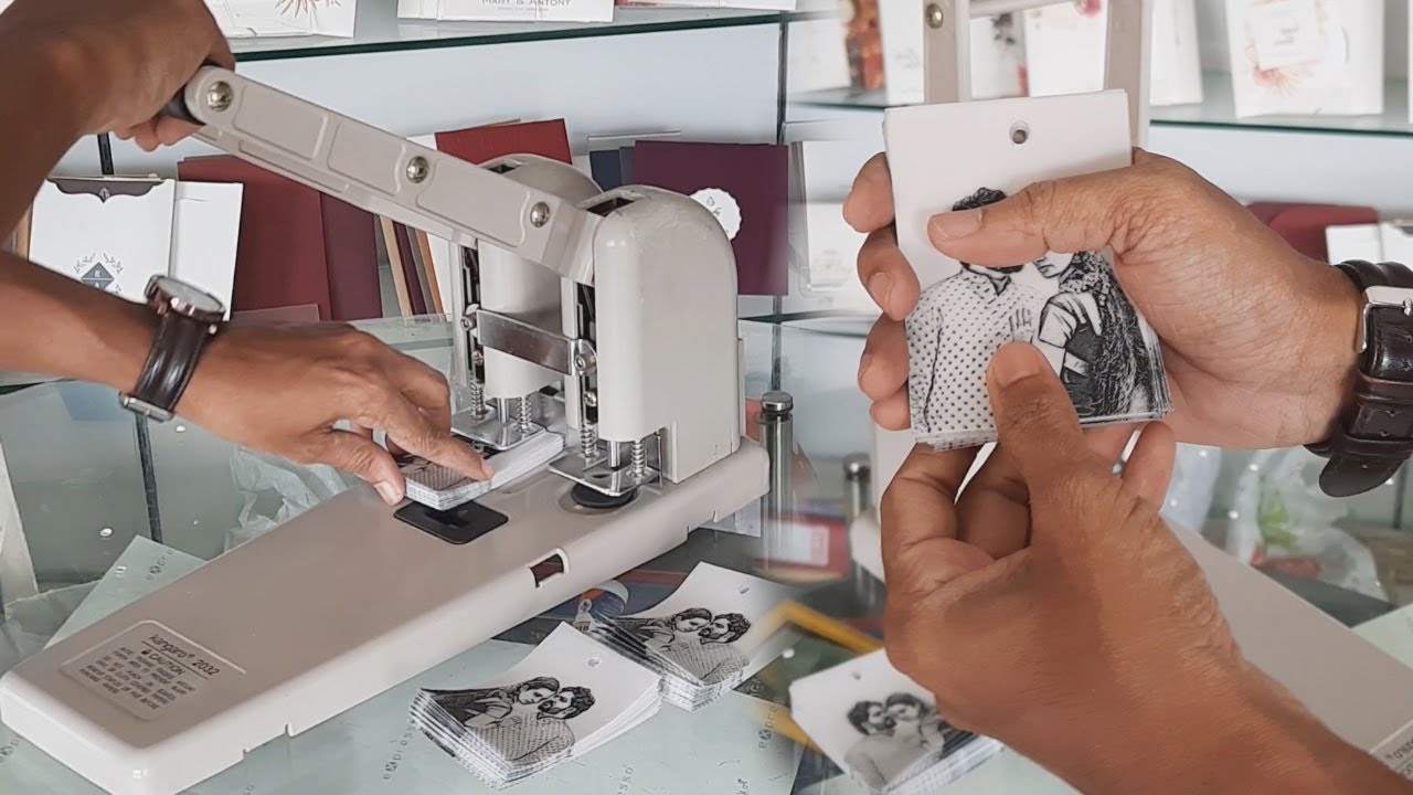 Simple Hole making Machine for Paper | Kangaro Punch 2032 Two Hole ...