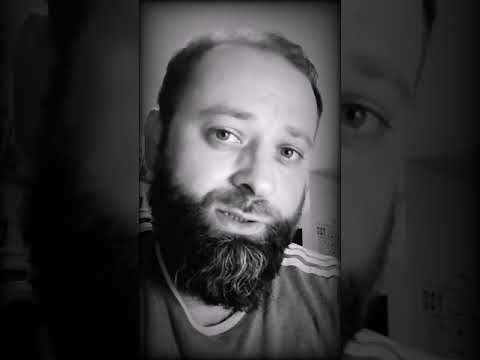 Mecnun ve namaz kılan adam