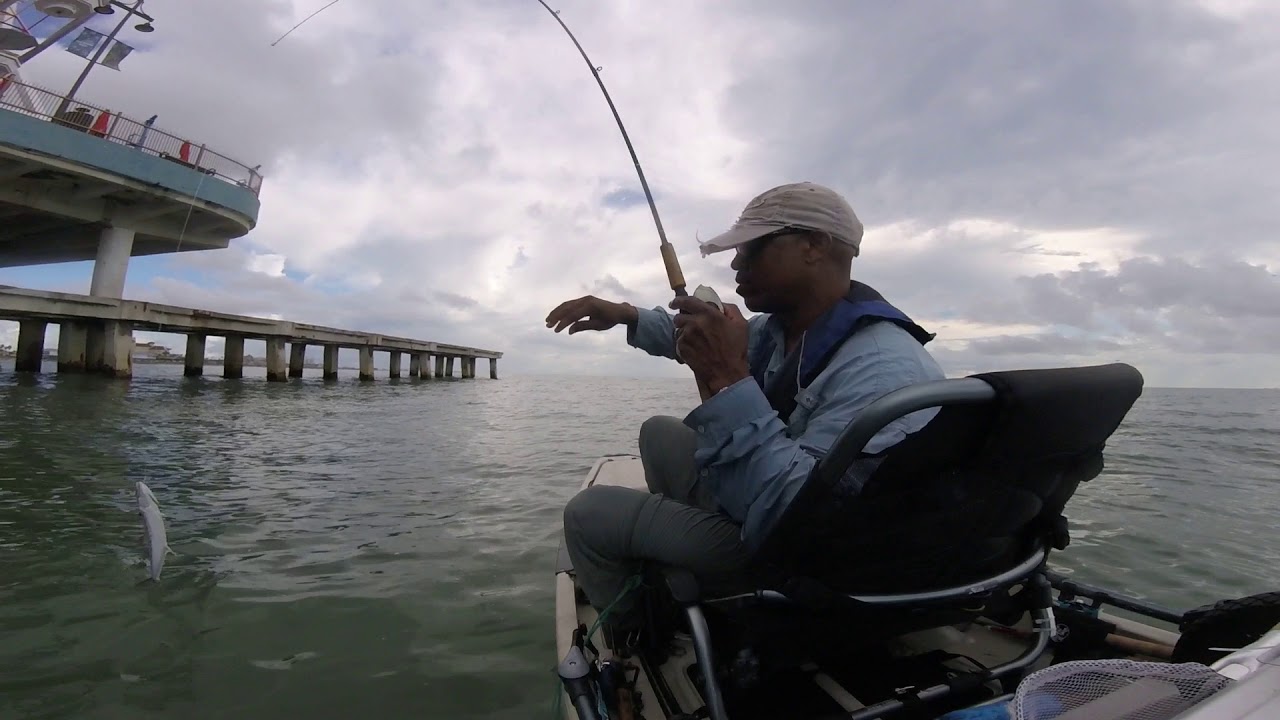 Redfish 101 Hooked Up Fishing Galveston Texas Pleasure Island Pier 09 ...