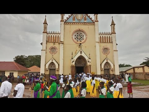 Entrance Procession at Our Lady of Assumption Paidha Parish Nebbi ...