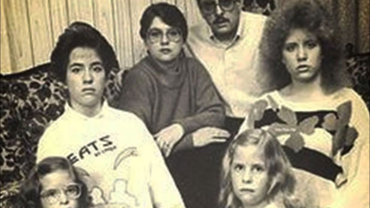 Paranormális jelenség - Smurl család szellemháza! - Narrative Vibes ...