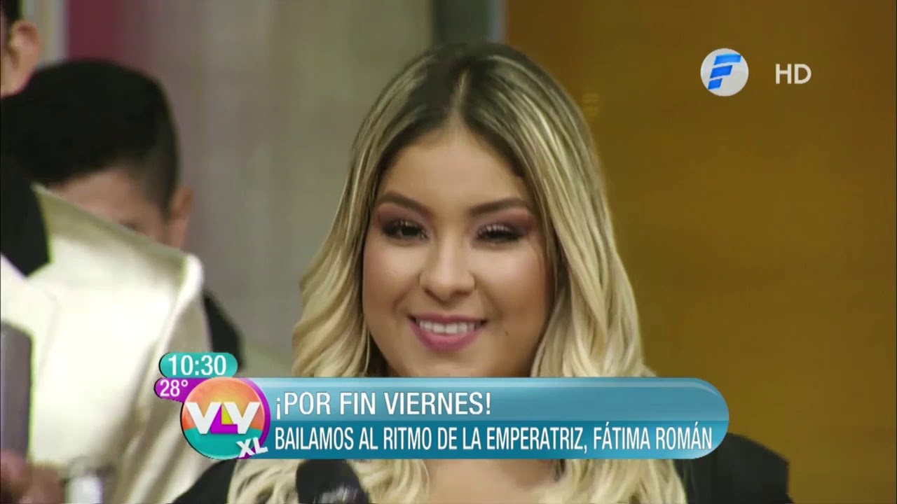 Fátima Roman cantando en Vive la Vida XL - YouTube