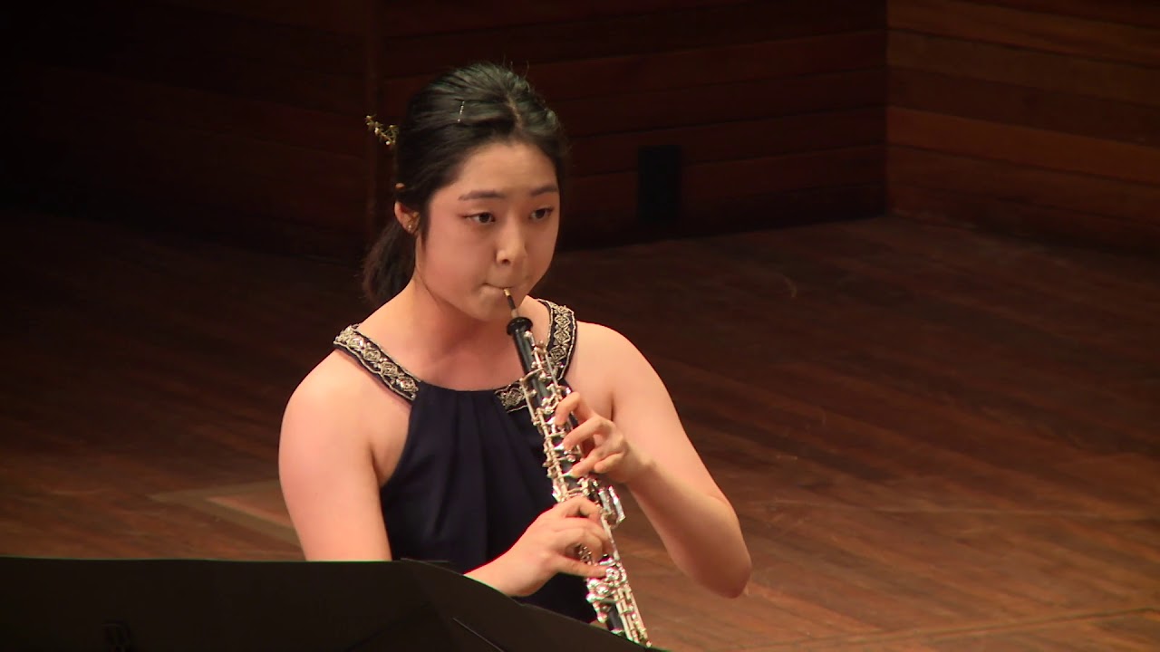 Mahuta Trio - Ben Hoadley, Oboe Trio - YouTube