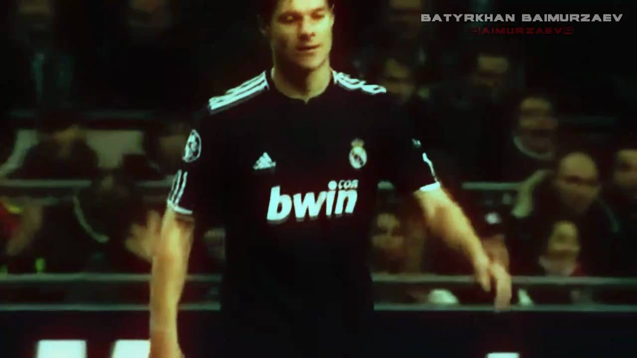 Xabi Alonso 2010-2011 skills goals HD - YouTube