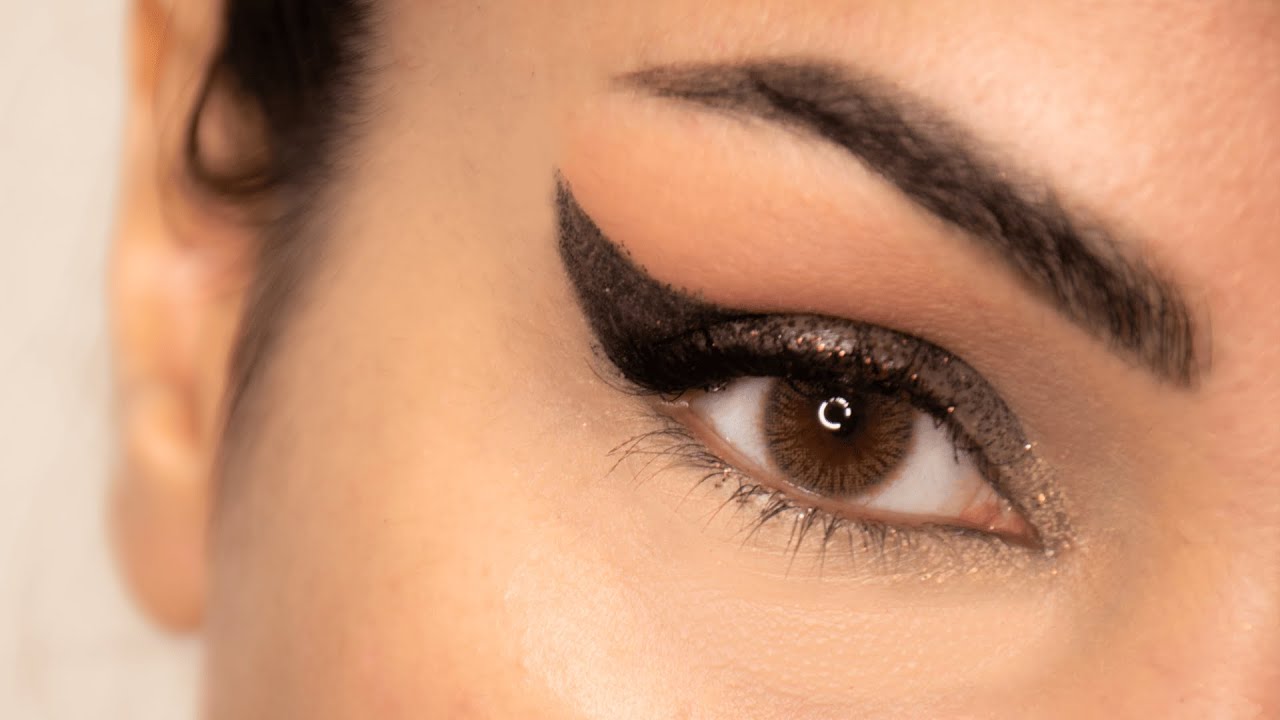 See How I Get my Winged Eyeliner Unerringly Perfect Through This ...