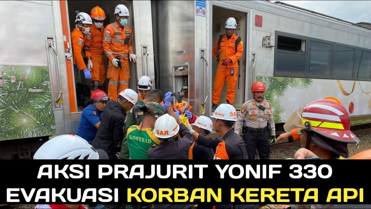 Aksi Sigap Prajurit Yonif 330 Kostrad, Bantu Evakuasi Korban Kecelakaan ...