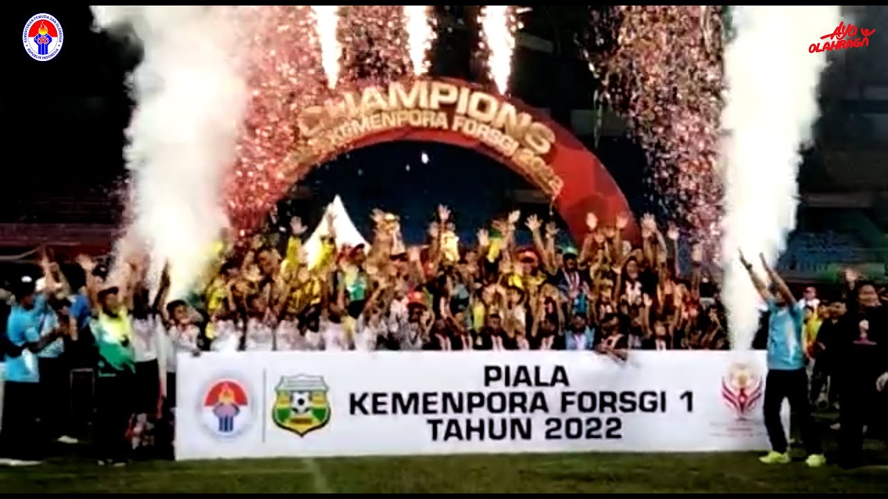 Seri Nasional PIALA KEMENPORA-FORSGI 1. Penonton padati Stadion Patriot ...