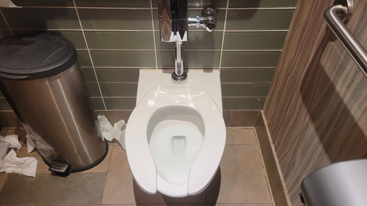 [BT] 2010-2012 Toto CT708 Toilet at Ruth's Chris of Harrahs Cherokee ...