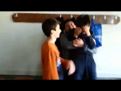 Basgan Erdogan'a Iskence