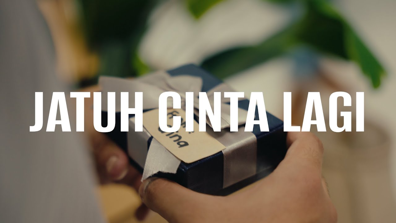 Moving In with Nadhif : jatuh cinta lagi (Album Live Performance) - YouTube