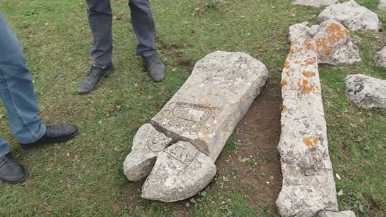 Kəpəz dağının ətəyi Qədim qəbirstanlıq / Ancient cemetery. The Mount ...