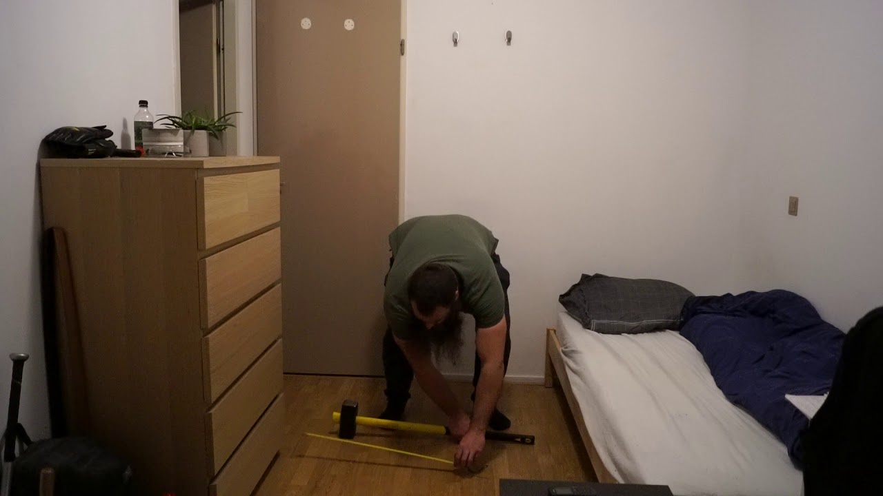 5 kilogram sledgehammer reverse leverage lift at 42 cm's from the ...