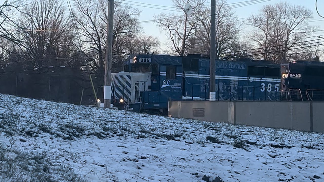GLC Great Lakes central railroad coming through downtown mount pleasant ...