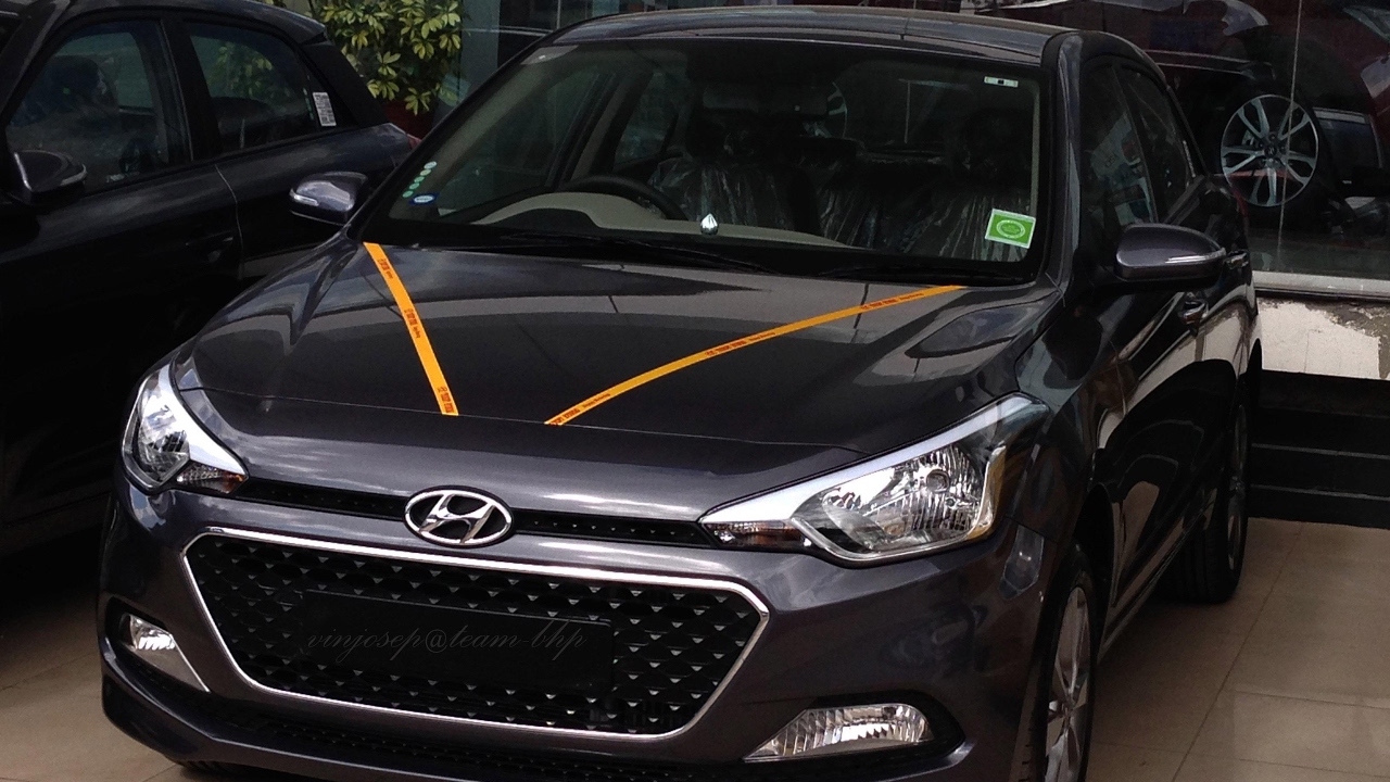 Hyundai Magna i20 Elite - YouTube