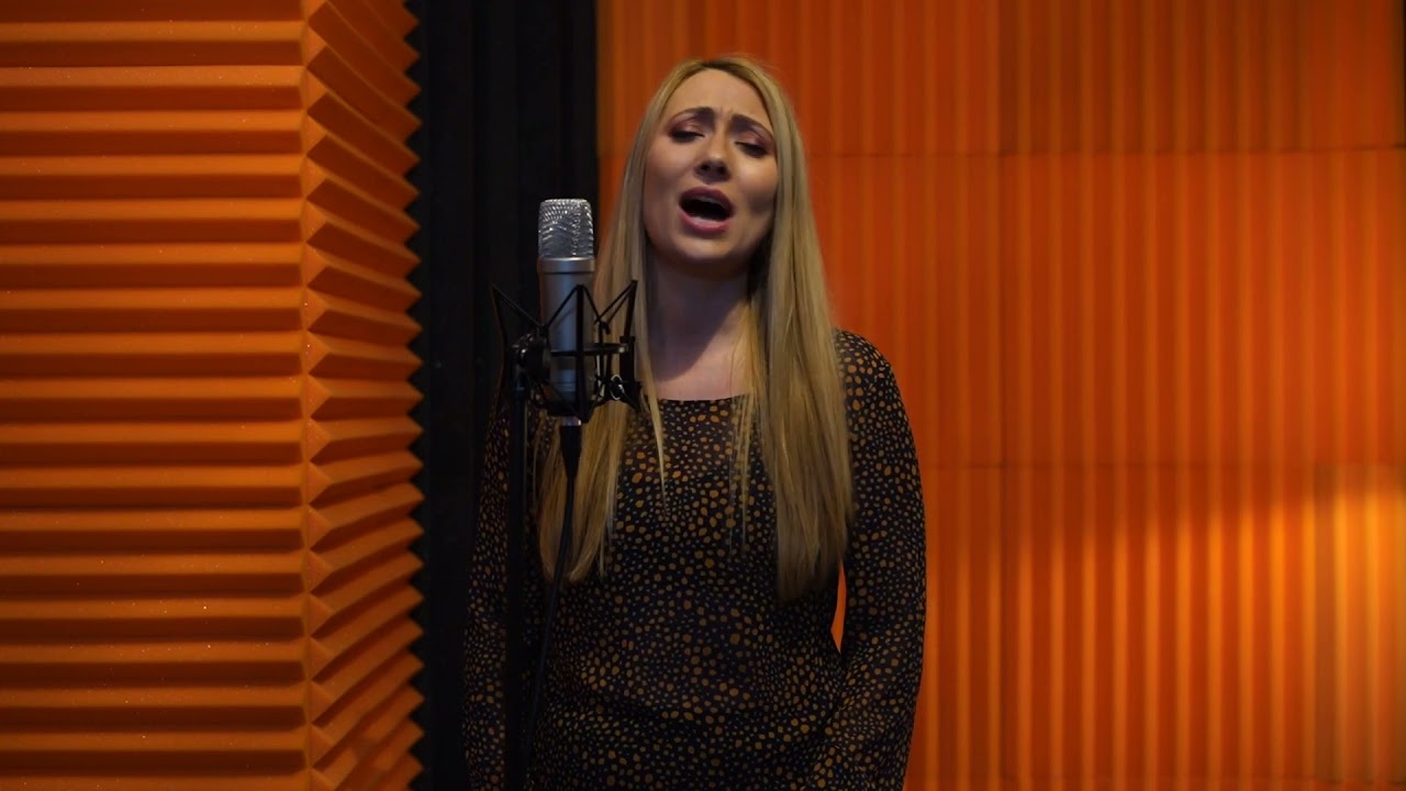 Alexandra Borza - Shallow - YouTube