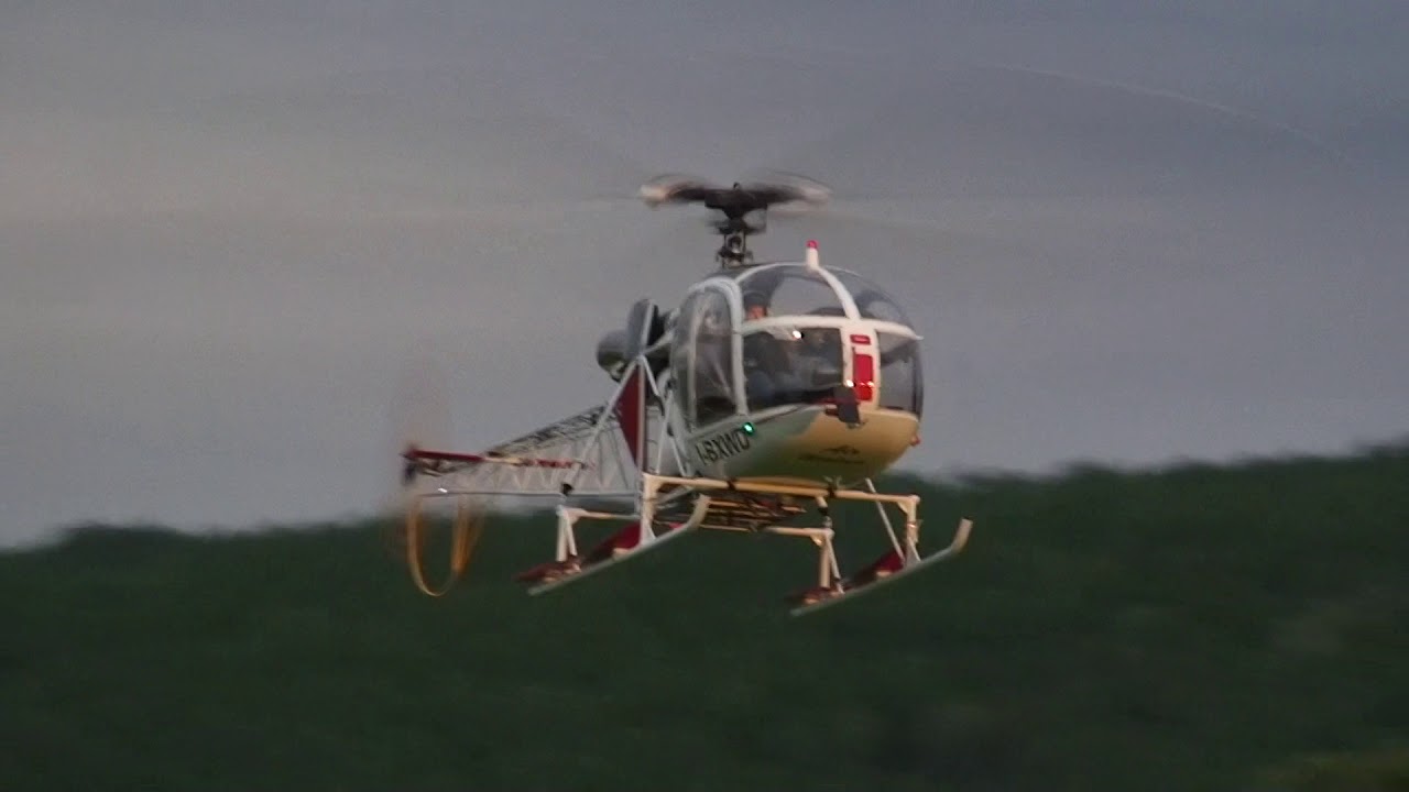 Giant Scale RC Helicopter Vario Lama - YouTube