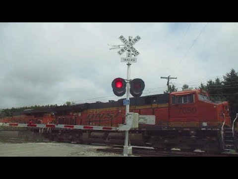 BNSF 7050 East ZSSECHIC Main 1 (7-20-2017) - YouTube
