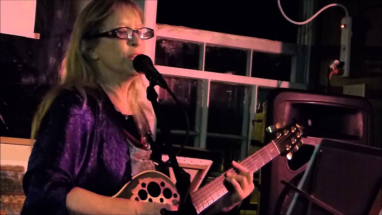 Janice Buckner at: Danyell's Kitchen, Northport (June 2015) 73d - YouTube