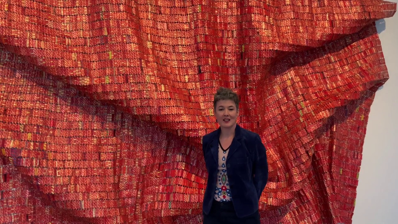 Führung #3 durch «El Anatsui. Triumphant Scale» – Red Block, 2010 - YouTube