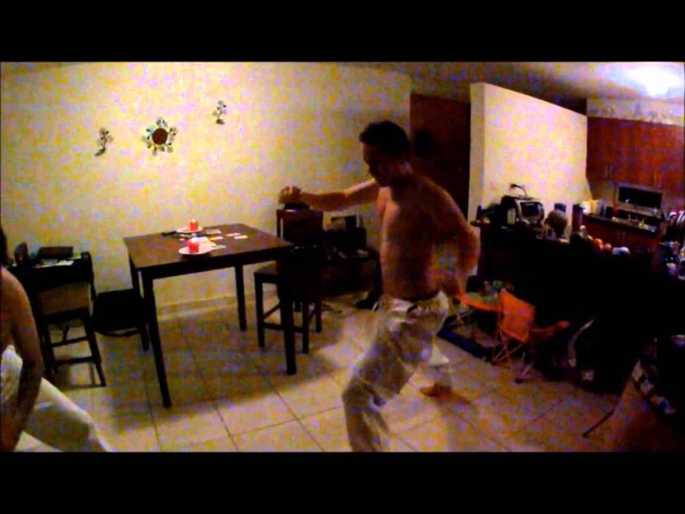 Poker fight - YouTube