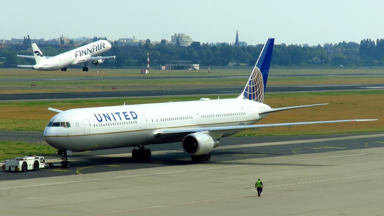 UNITED Boeing 767-400 HEAVY TAKEOFF from Berlin Tegel Airport (TXL ...