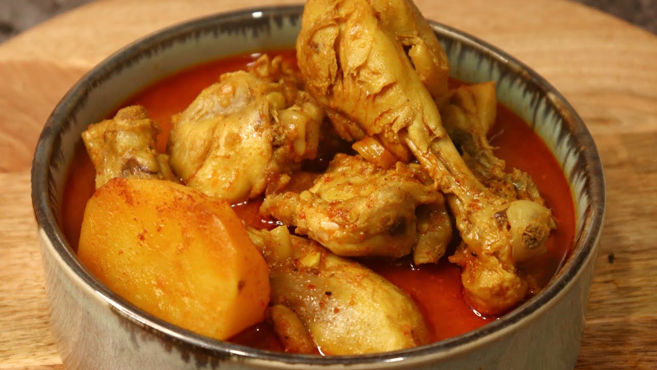 আলু দিয়ে মাংসের লাল ঝোল|বাঙালির পছন্দের মাংসের ঝোল|Mangsher Lal Jhol ...