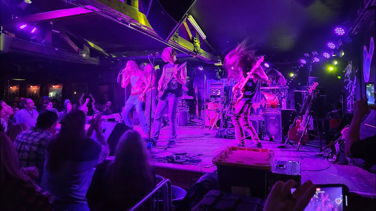 Major Danger: Live at The Bluebird - YouTube