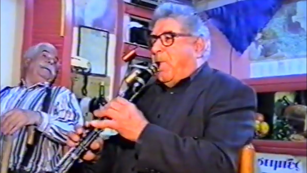 Γιώργος Ουρούμης ο γητευτής του κλαρίνου! - YouTube