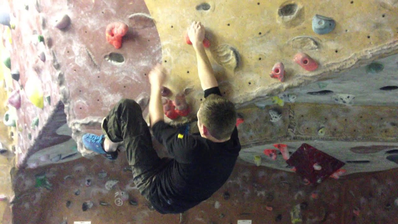 Climbing at Alien 2 in Edinburgh - YouTube