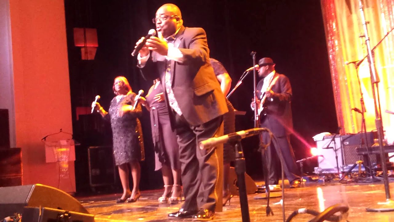 Ronnie Porter sings at inaugural ball. - YouTube