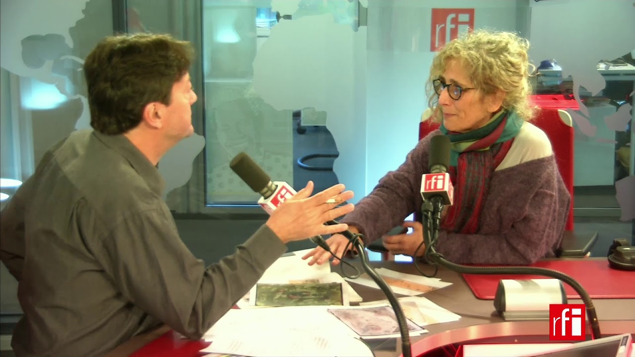 La escultora argentina Nora Herman con Jordi Batalle en RFI - YouTube