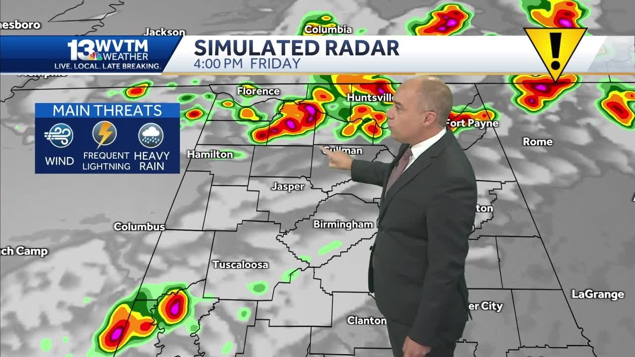 Heavy thunderstorms with strong winds and intense lightning in Alabama ...