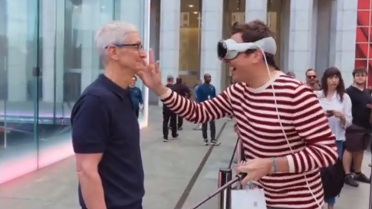 (YTP) tim cook gets his personal space invaded - YouTube