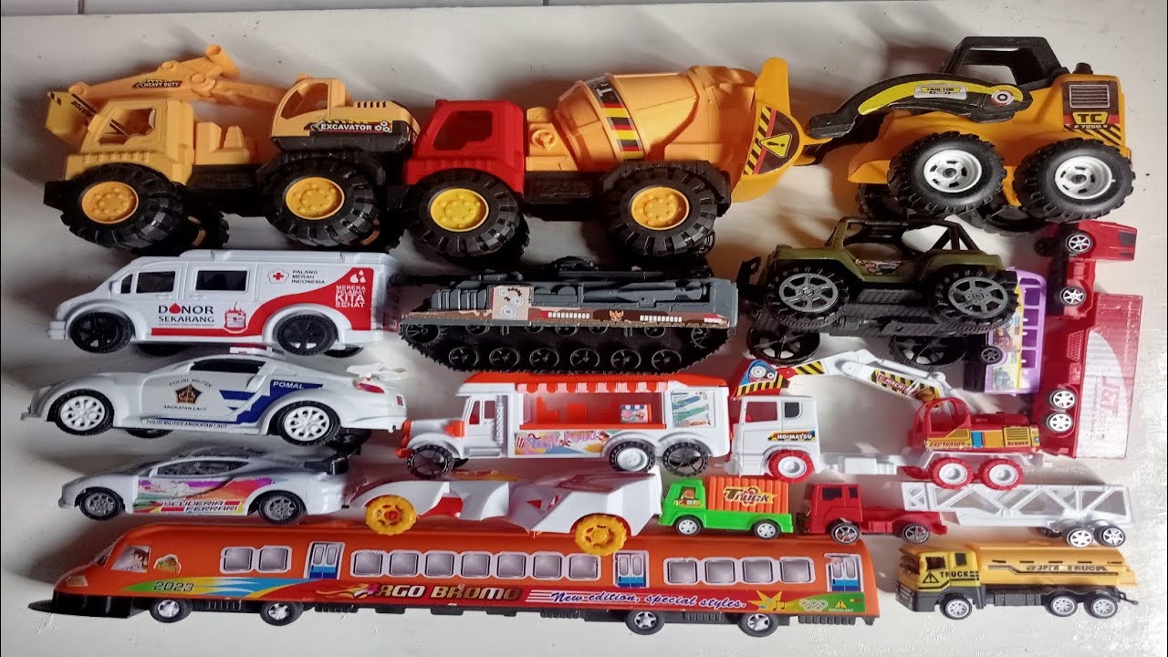 Mencari Mainan Mobil Mobilan Besar, Truk Oleng, Truk Molen, Mobil Jeep ...