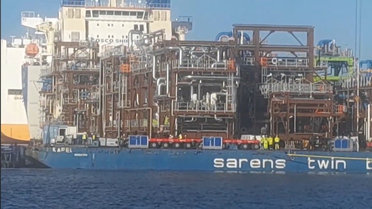 Xiang An Kou HEAVY LOAD CARRIER UNloading equipment for the Exxon Mobil ...