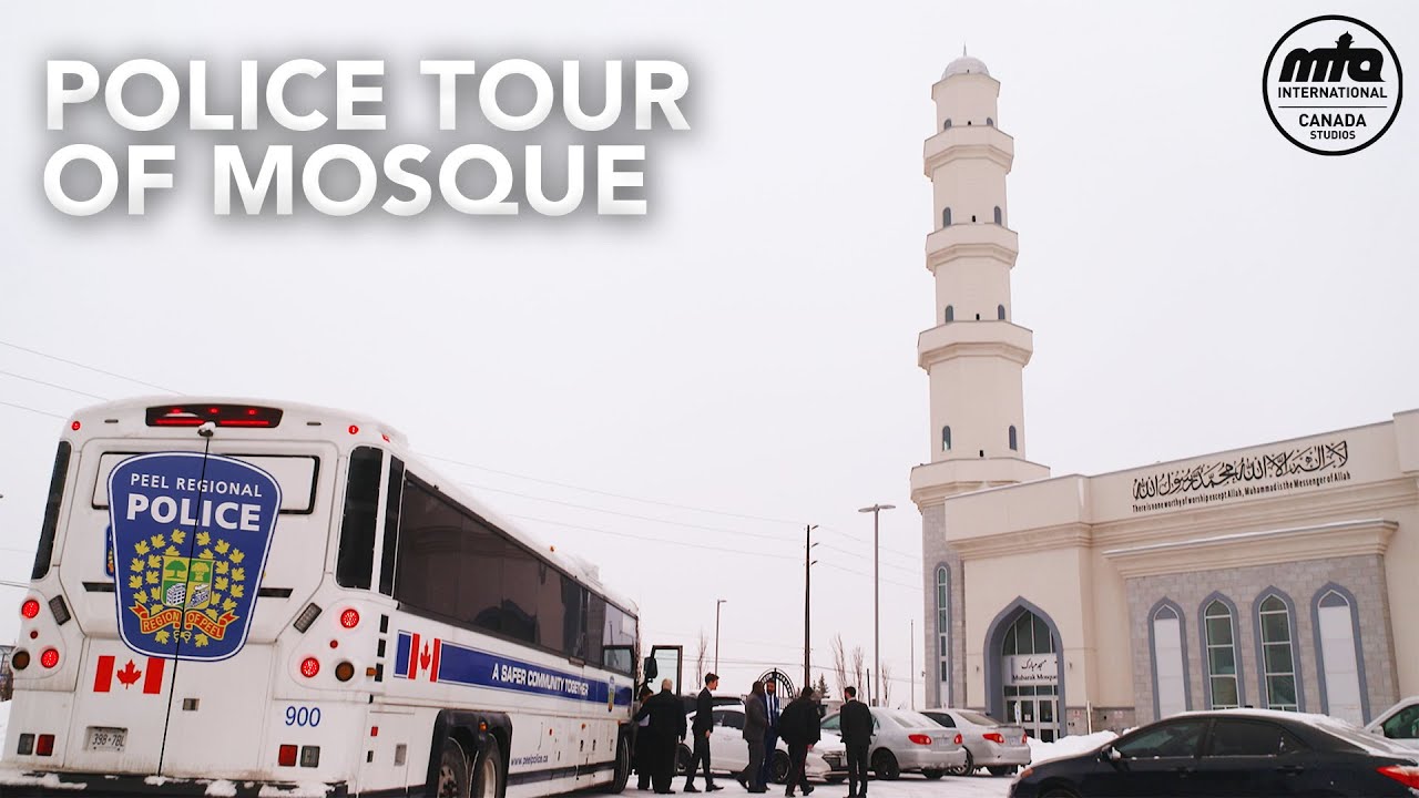 Canadian Police tour Mubarak Mosque in Brampton - YouTube
