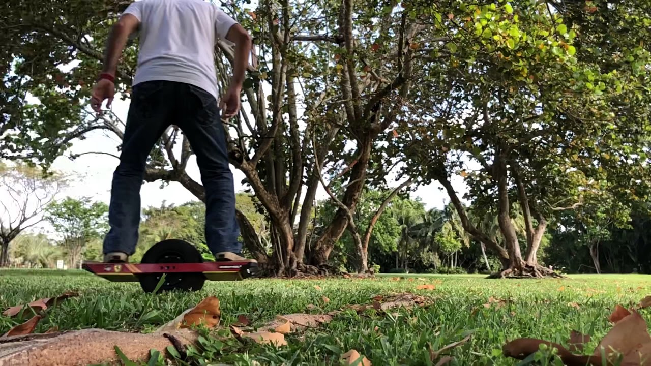 Onewheel bonk 180s, 4 directions. Grunt. - YouTube