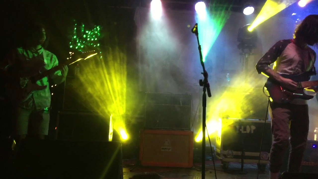 Chon (The Homey Tour) - Splash - YouTube