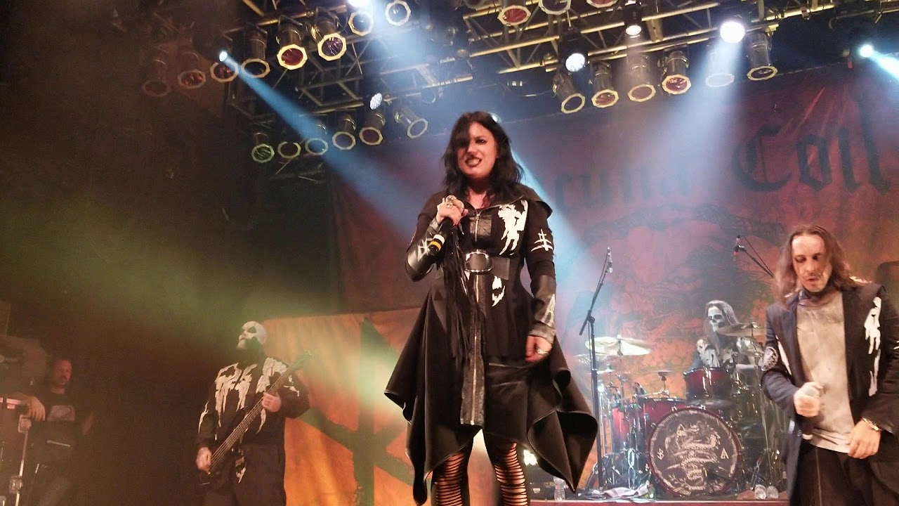 Lacuna Coil - Layers of Time Live 2019 - YouTube