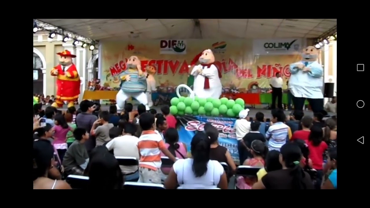 el doctor Simi normal navideño deportista super Simi y bombero y otro ...