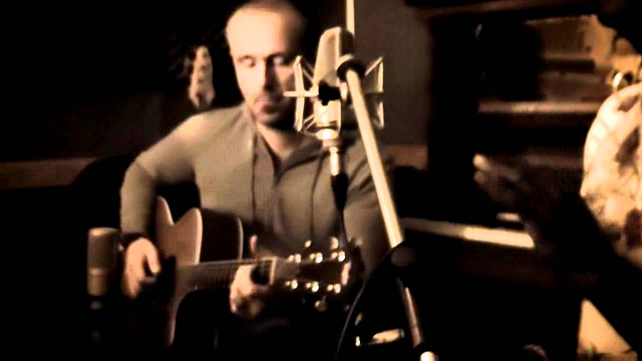 FiL Straughan - Acoustic Session at Skyline Studios 2012 - YouTube