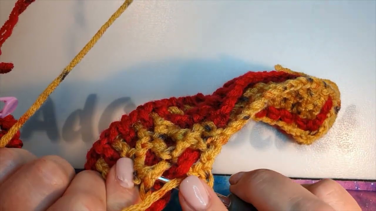 Solid, an interlocking filet crochet tutorial, row 3B - YouTube