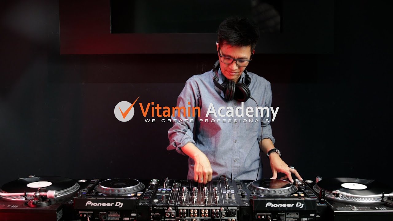 DJ PIN - House & EDM Showcase - YouTube