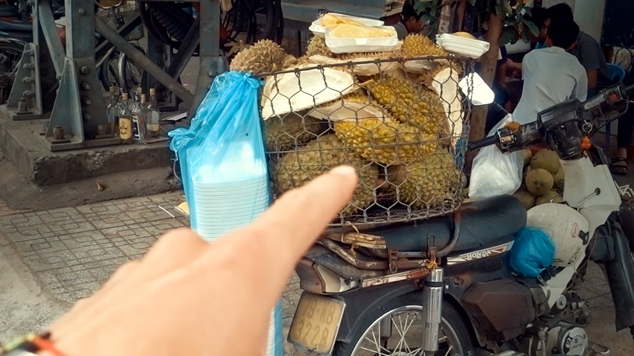 THE MOST DISGUSTING FRUIT IN THE WORLD - YouTube