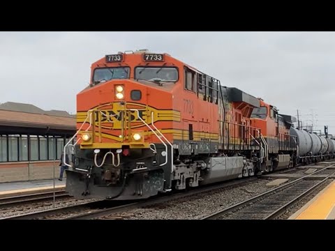 BNSF #7733 Long Manifest train at Route 59 Aurora, IL (FULL VIDEO) - YouTube