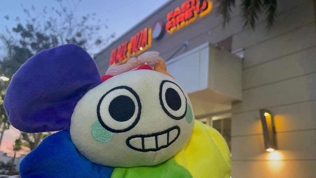 Pizza Night with Dandicus Dancifer (ft. my mom) - YouTube