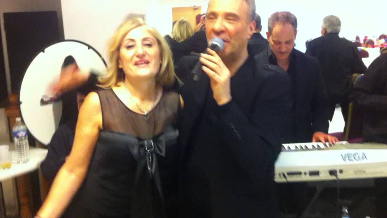 LE GRAND CHANTEUR DAVID ET ESTELLE LUMBROSO!!!! - YouTube