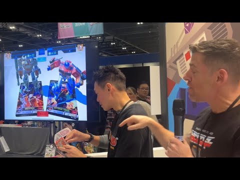 Amazing transformers deluxe Vanch card AR game demo, unboxing and ...