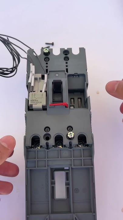 Contato auxiliar para disjuntor caixa moldada EZC100 1NANF EZAUX10 ...