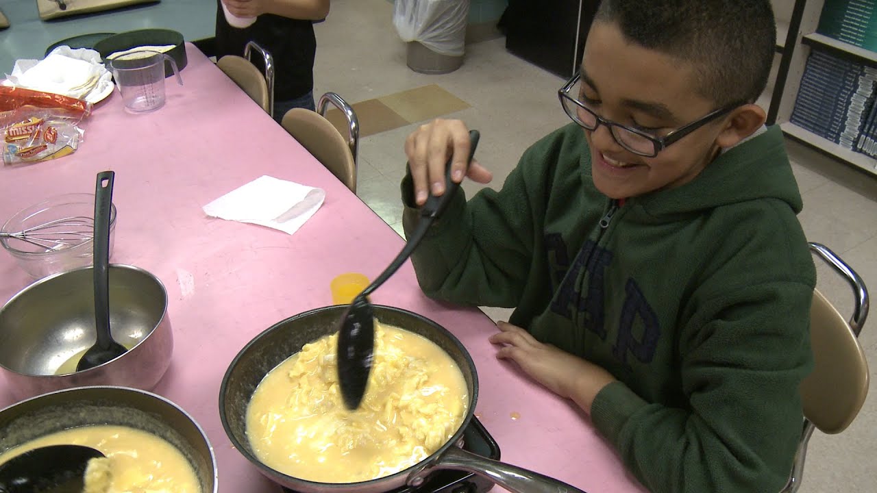 Seele Elementary Cooking Club - YouTube
